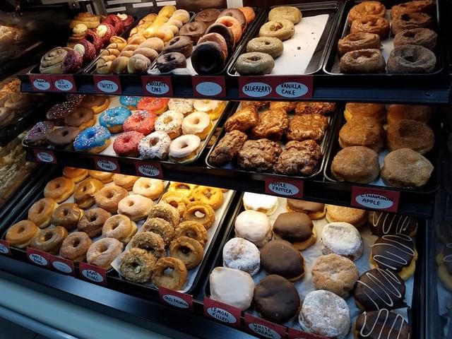 Best American food in West Melbourne, FL | Love Bugs Bakery | American food near me