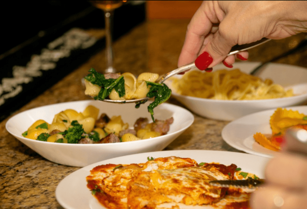 Sac's Place | Best Italian Restaurant in Astoria