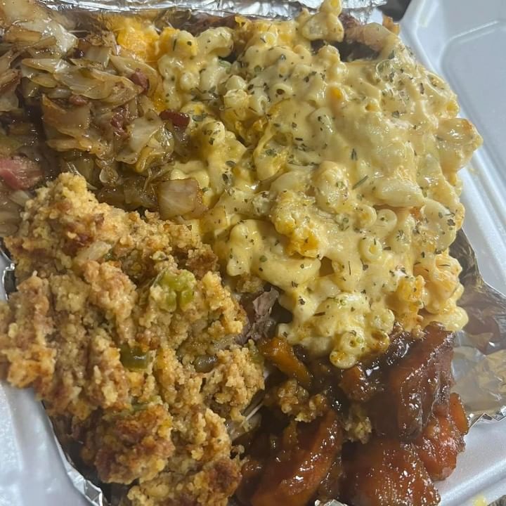 Sumtin' 2 Eat | Best Soul Food in Flint