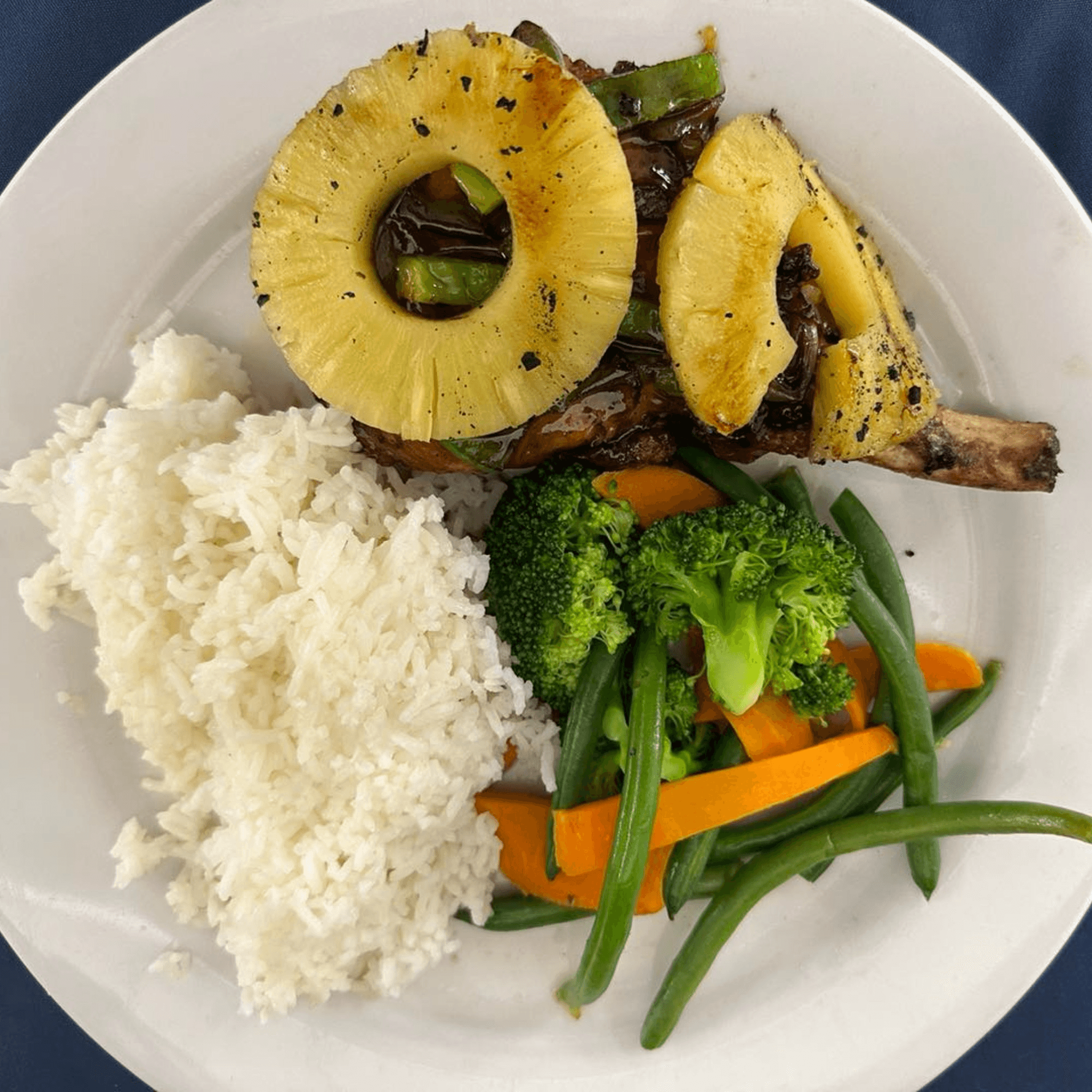 Best Seafood in West Dennis, MA | Moonfish Restaurant