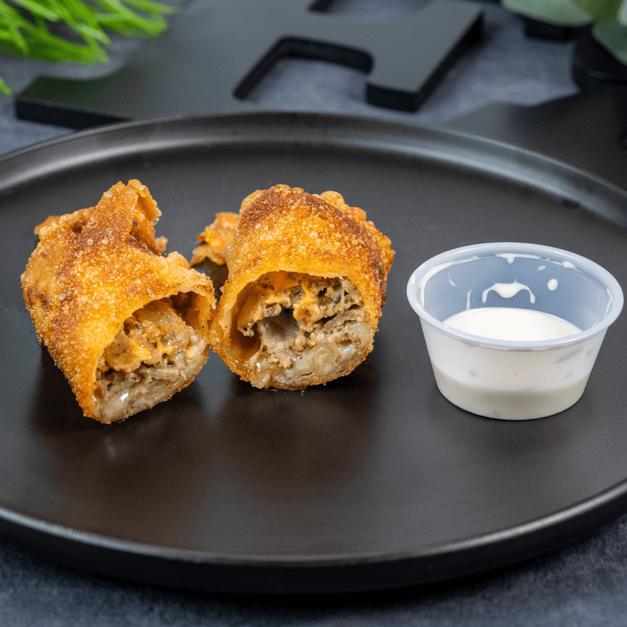 Tastee Rolls | Best Restaurant in IL