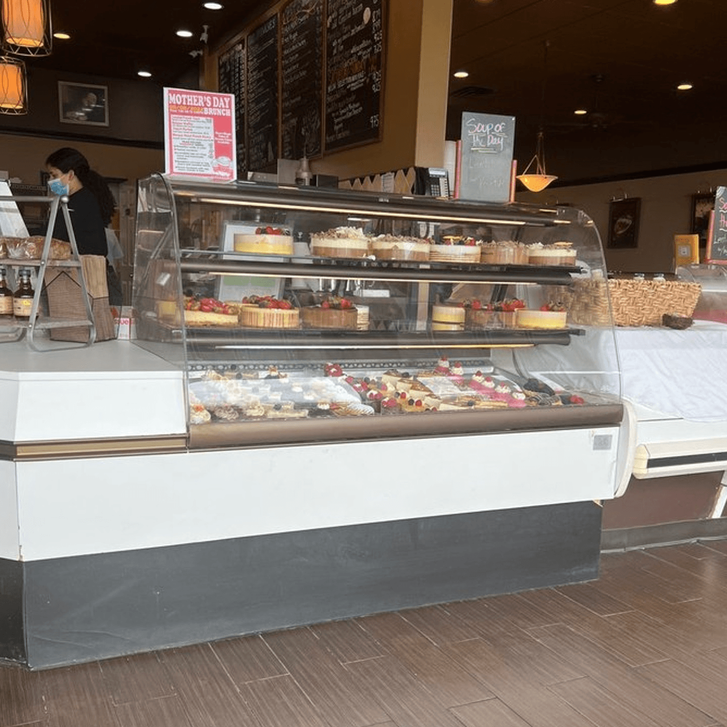 Alexandria Pastry Shop | Best American Food in Alexandria