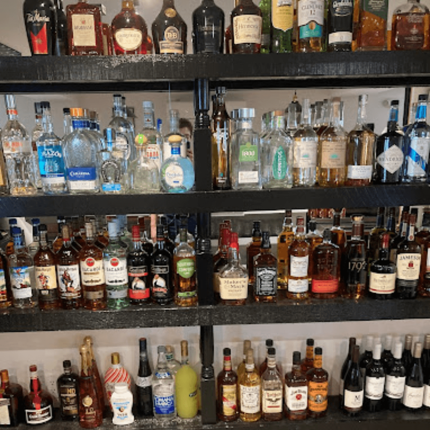 Best Seafood in West Dennis, MA | Moonfish Restaurant