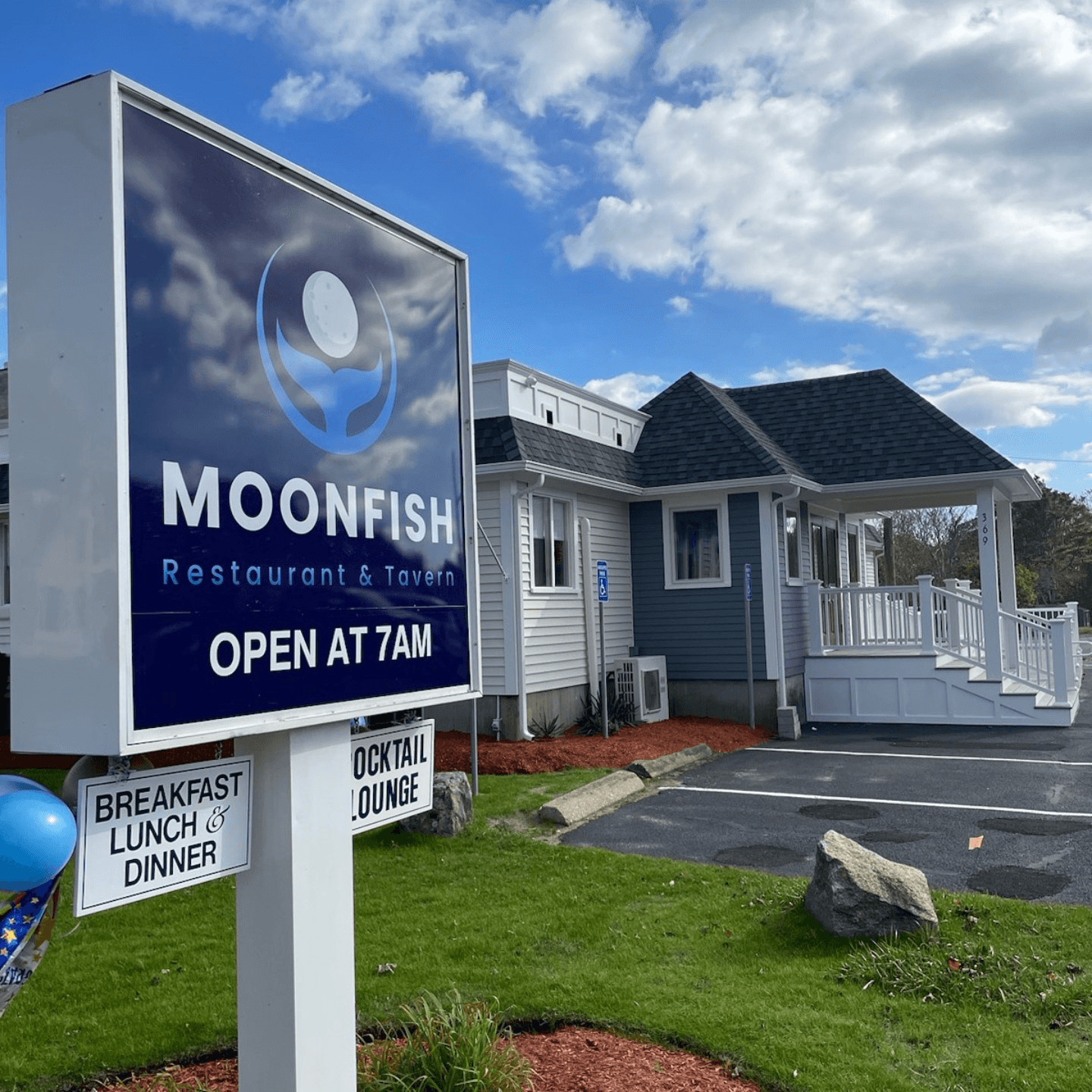 Best Seafood in West Dennis, MA | Moonfish Restaurant