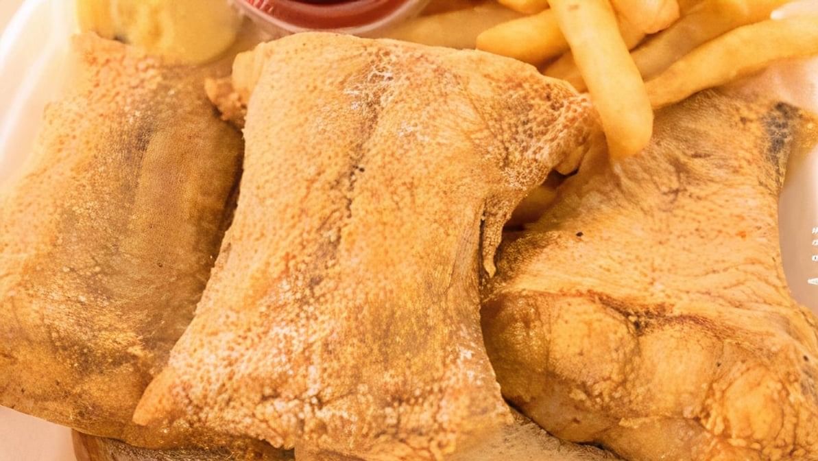 Sharks Fish & Chicken | Best Fried chicken in IL | Fried chicken near me