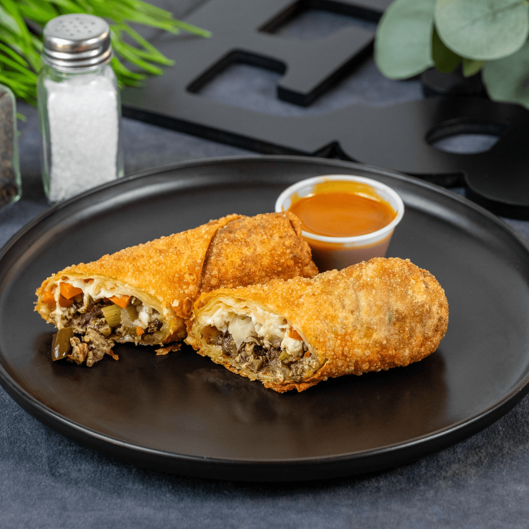 Tastee Rolls | Best Restaurant in IL