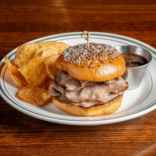 Two Nines Kitchen and Bar | Best bar and grill in Williamsville, NY