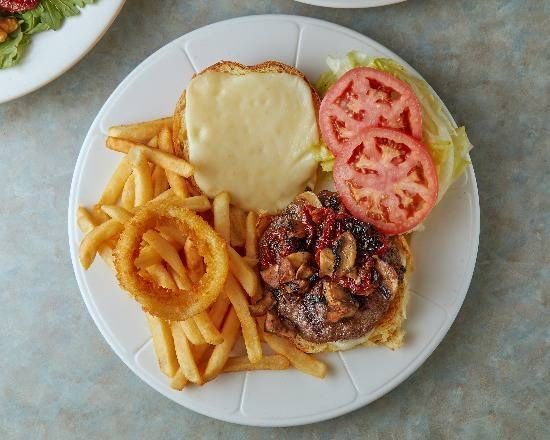 Best Diner in Wantagh, NY | Lighthouse Diner | Diner near me