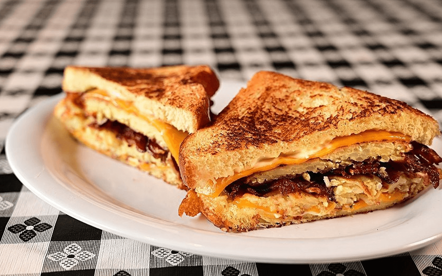 Best Deli in Lisle, IL | Schmaltz Delicatessen | Deli near me