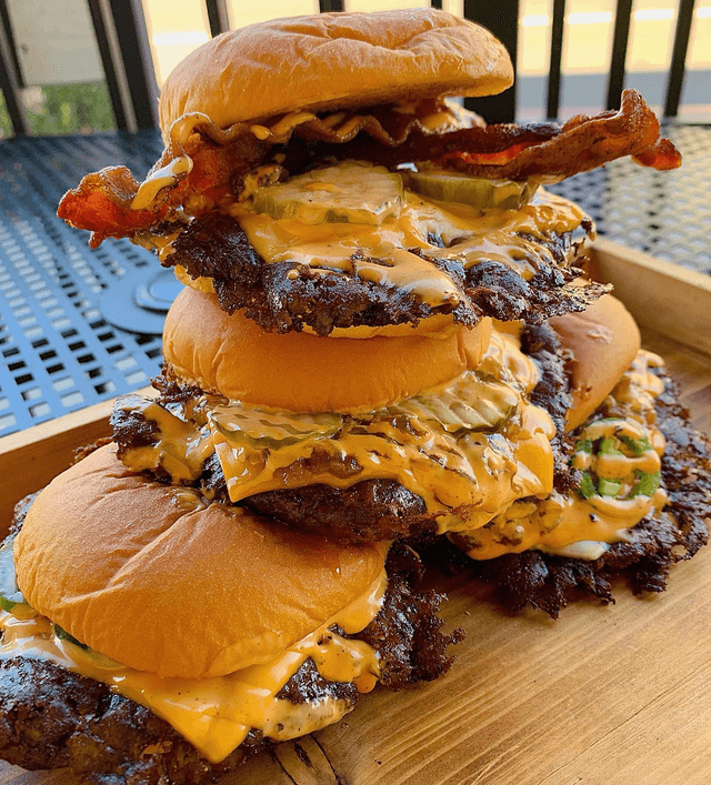 Easy Street Burgers | Best Burgers in Los Angeles