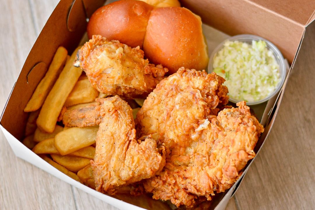 Best Fried chicken restaurant around Ontario, CA