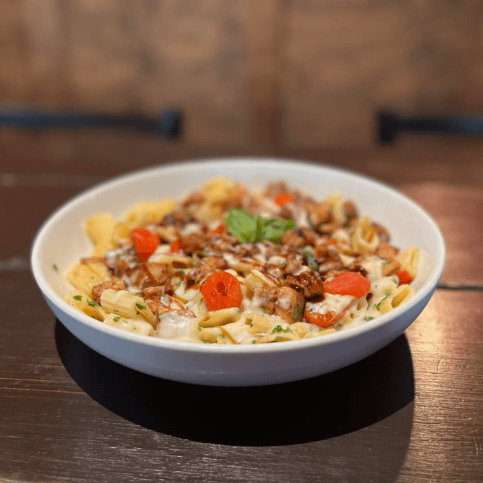 Capones Italian eatery | Best Pizza in Penfield